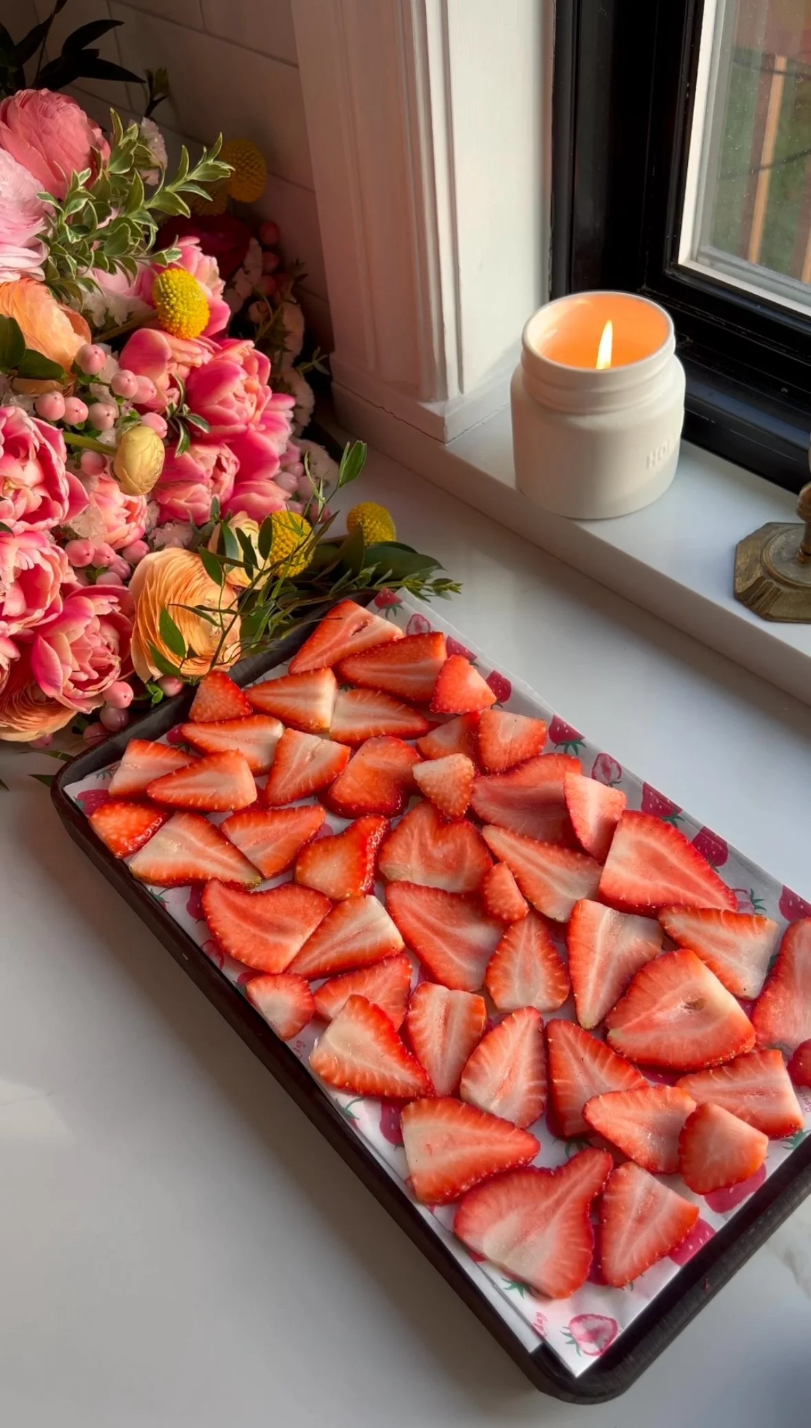 How to Make Strawberry Bark — The Kwendy Home