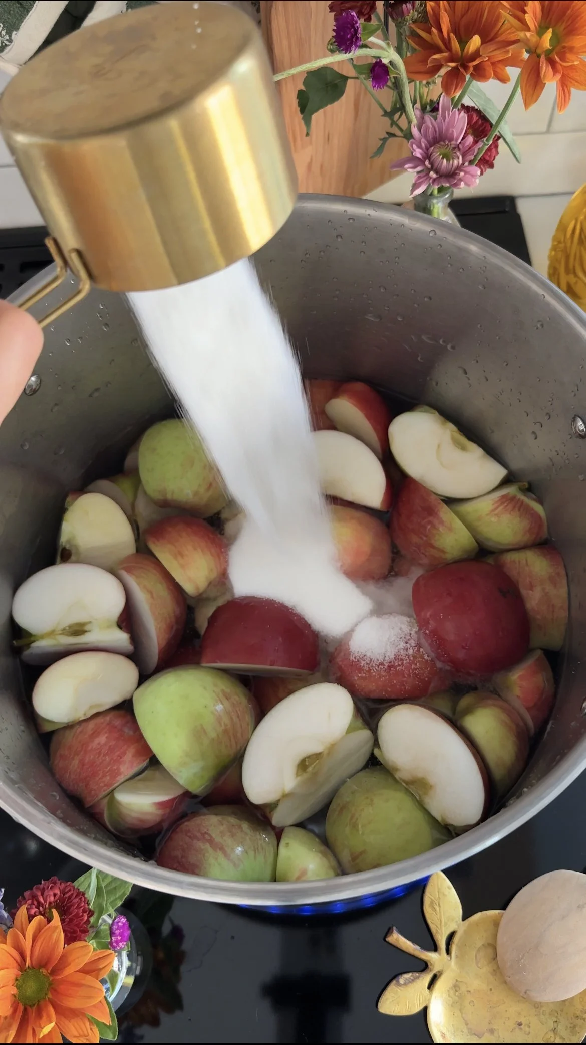 How to Make Spooky Apple Cider — The Kwendy Home