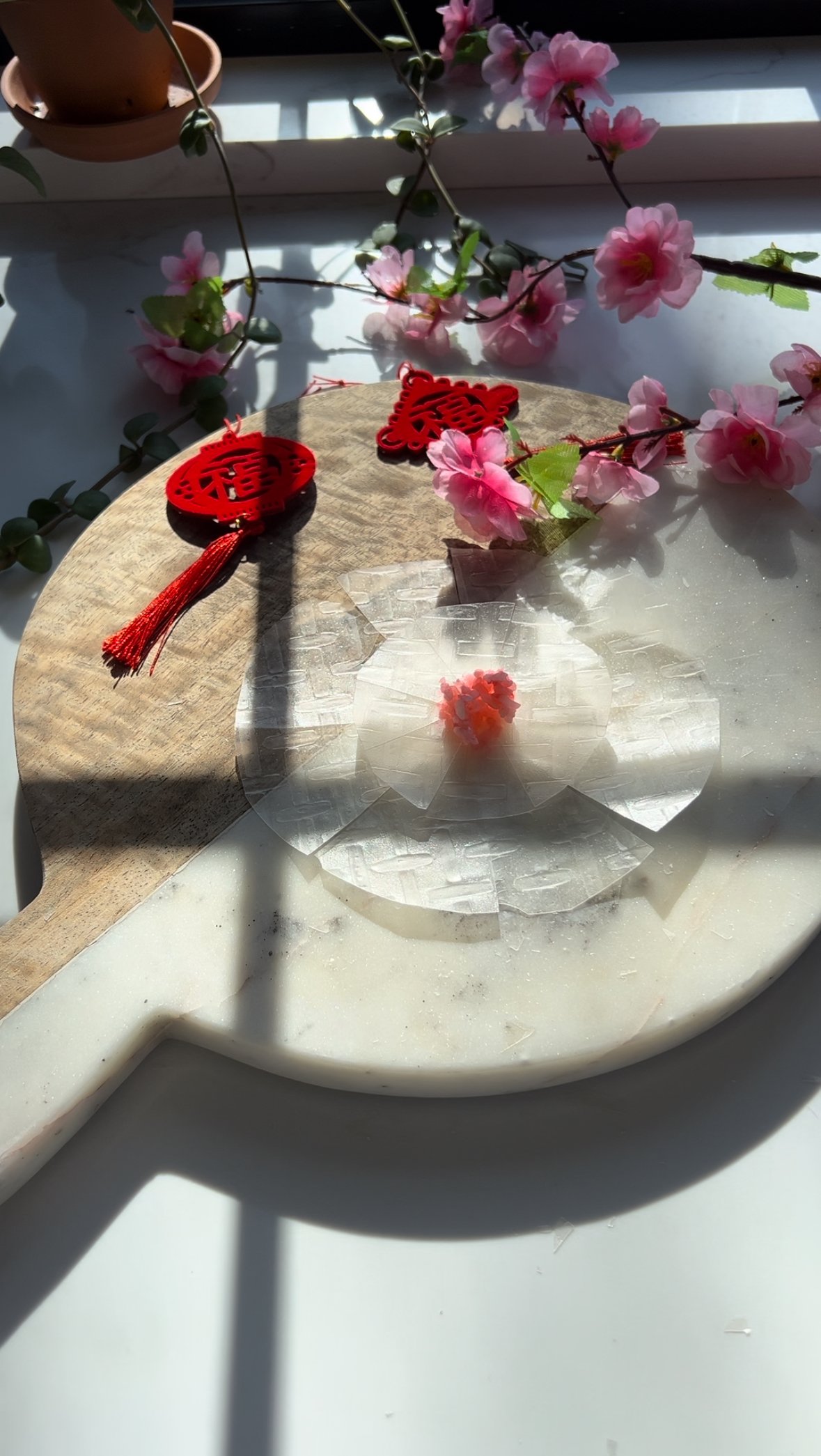 How to Make Rice Paper Flowers Chips — The Kwendy Home