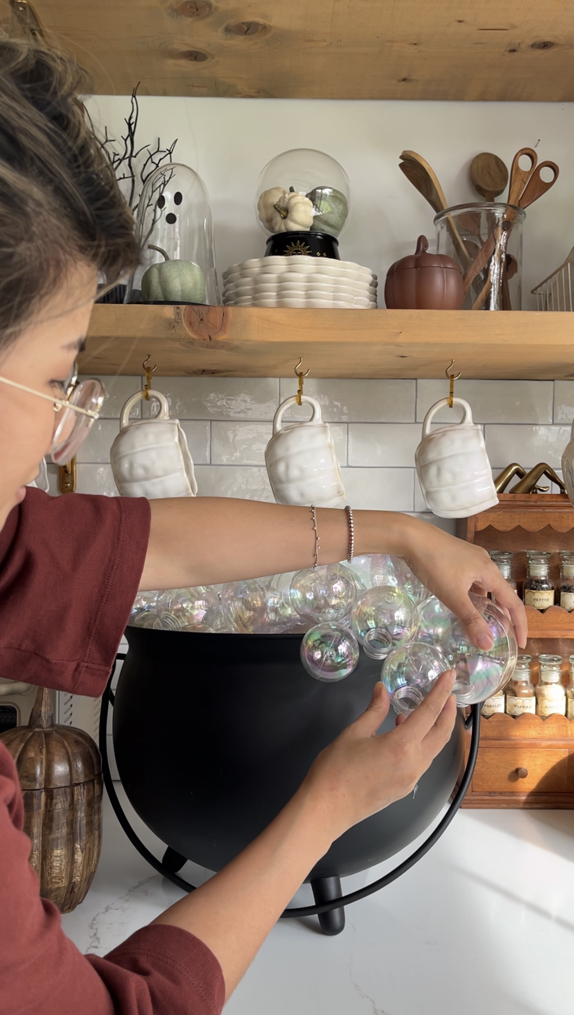 How to DIY a Bubbling Cauldron — The Kwendy Home