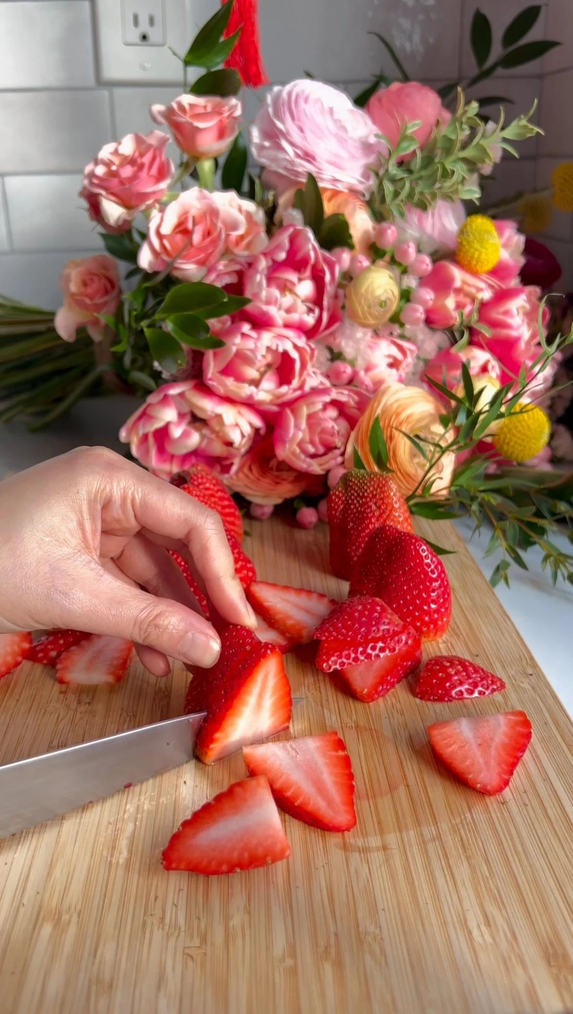 How to Make Strawberry Bark — The Kwendy Home
