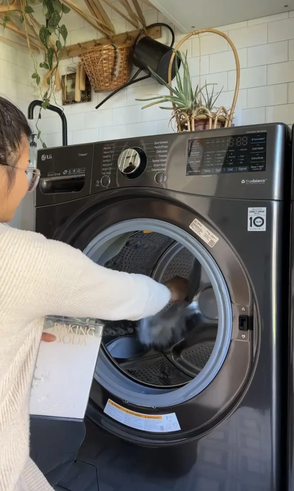 5 Ways to Clean With Baking Soda — The Kwendy Home