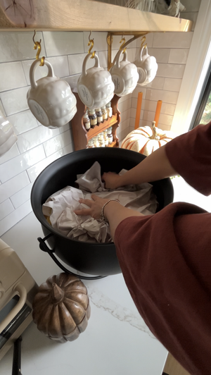 How to DIY a Bubbling Cauldron — The Kwendy Home