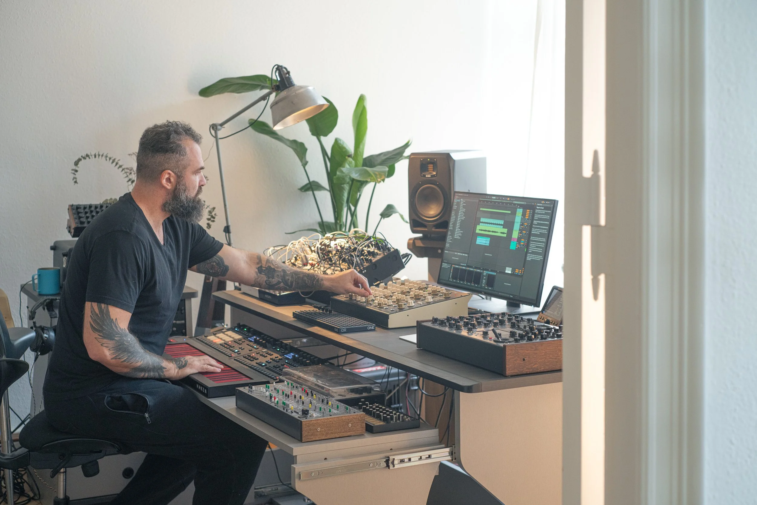 Oora Interview - A look in Oora's ambient music journey | Sinesquares ...