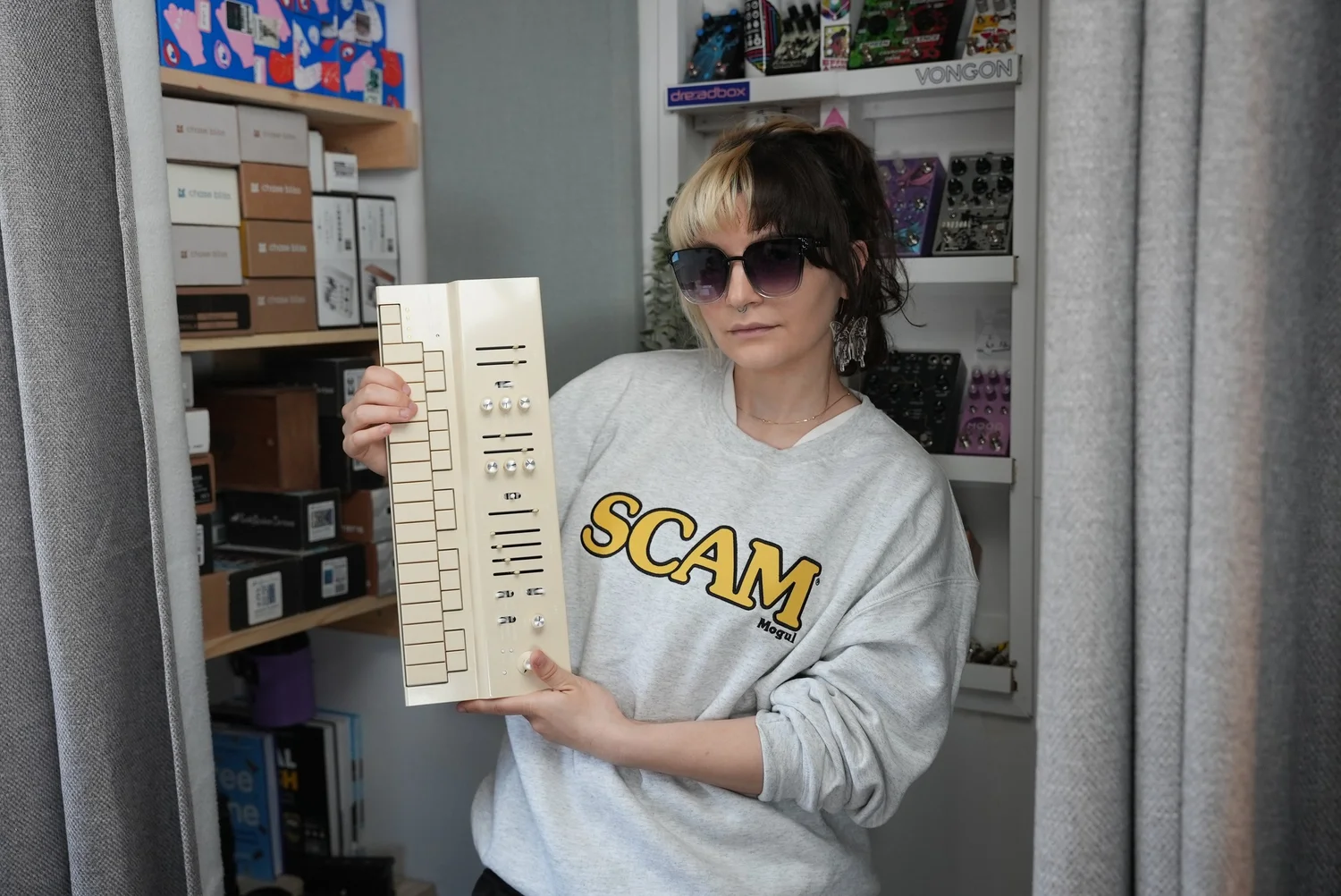 Emily Hopkins "Harpist" Interview on Sinesquares.net Artist Spotlight ...