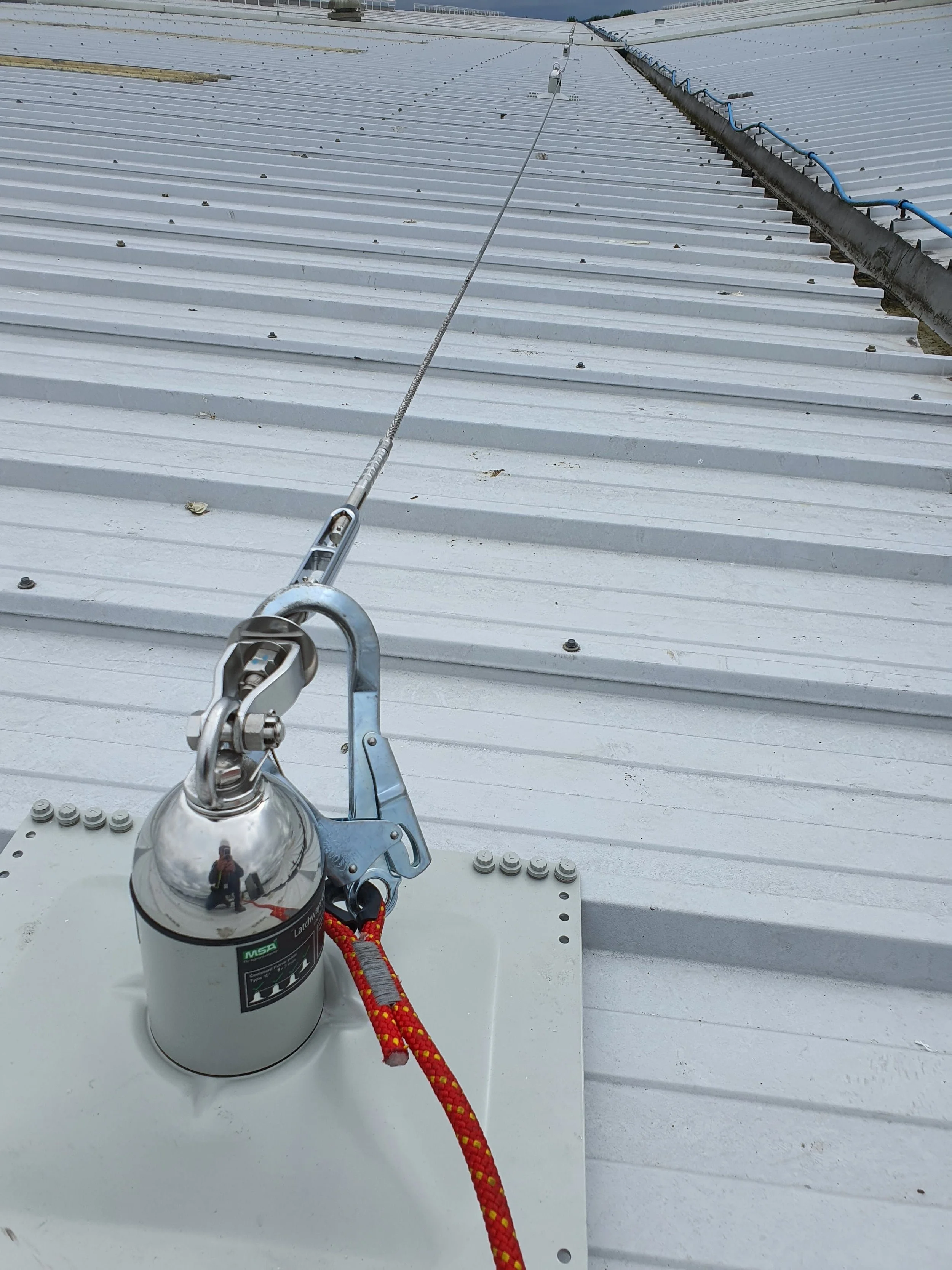 Horizontal Safety Line Systems | Horizontal Fall Protection Systems — ALTUS