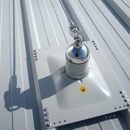 Horizontal Safety Line Systems | Horizontal Fall Protection Systems — ALTUS