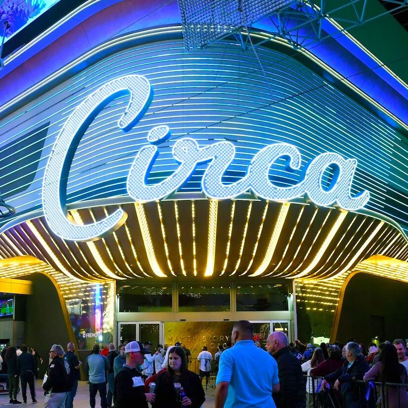 Downtown Las Vegas Bar Crawl — 8+ Fremont Bars — Royal Crawl