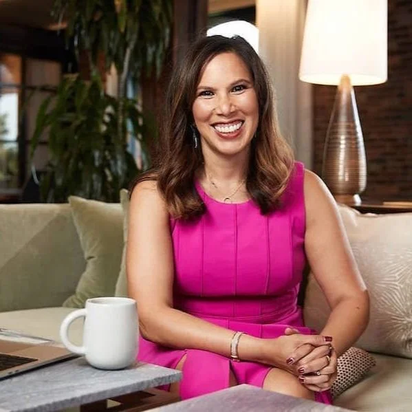 CARRIE SIUBUTT — Untraditional Philanthropy