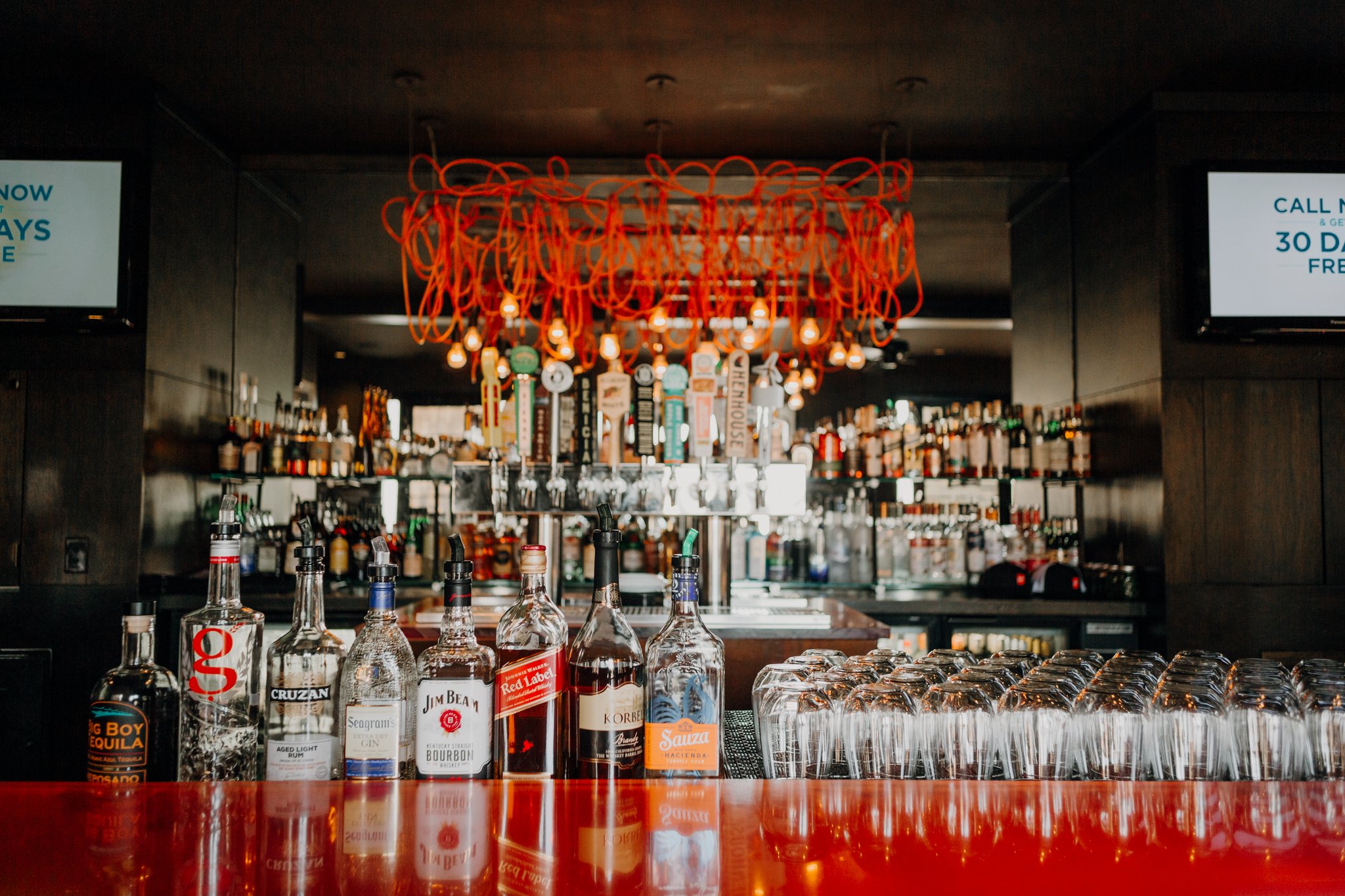 Bar — Lucca Bar and Grill