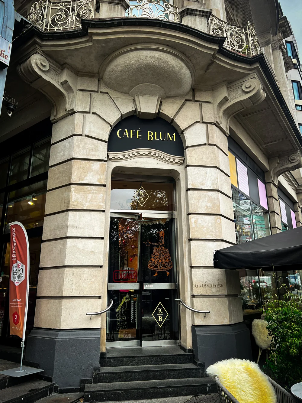 Beste Kuchenauswahl in Wiesbaden: Café Blum — YUMMY WIESBADEN - DER GASTRO GUIDE