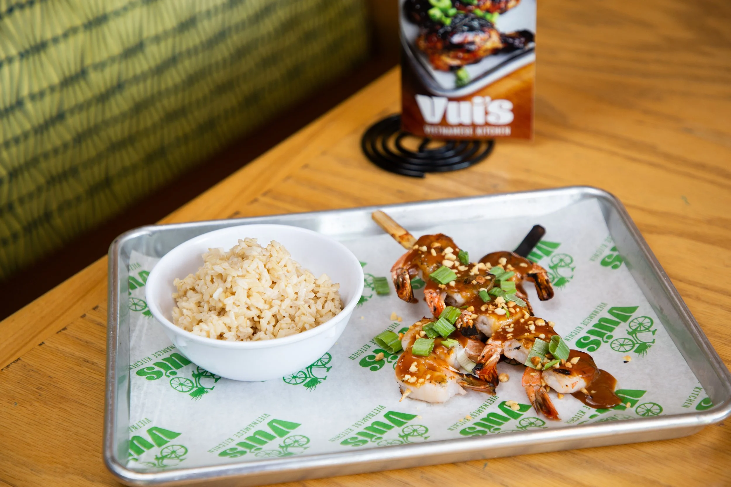 Vui's Kitchen — Contact