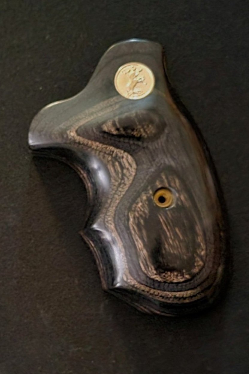 Custom Pistol Grips You Design Online! Colt Wood Grips that you custom ...