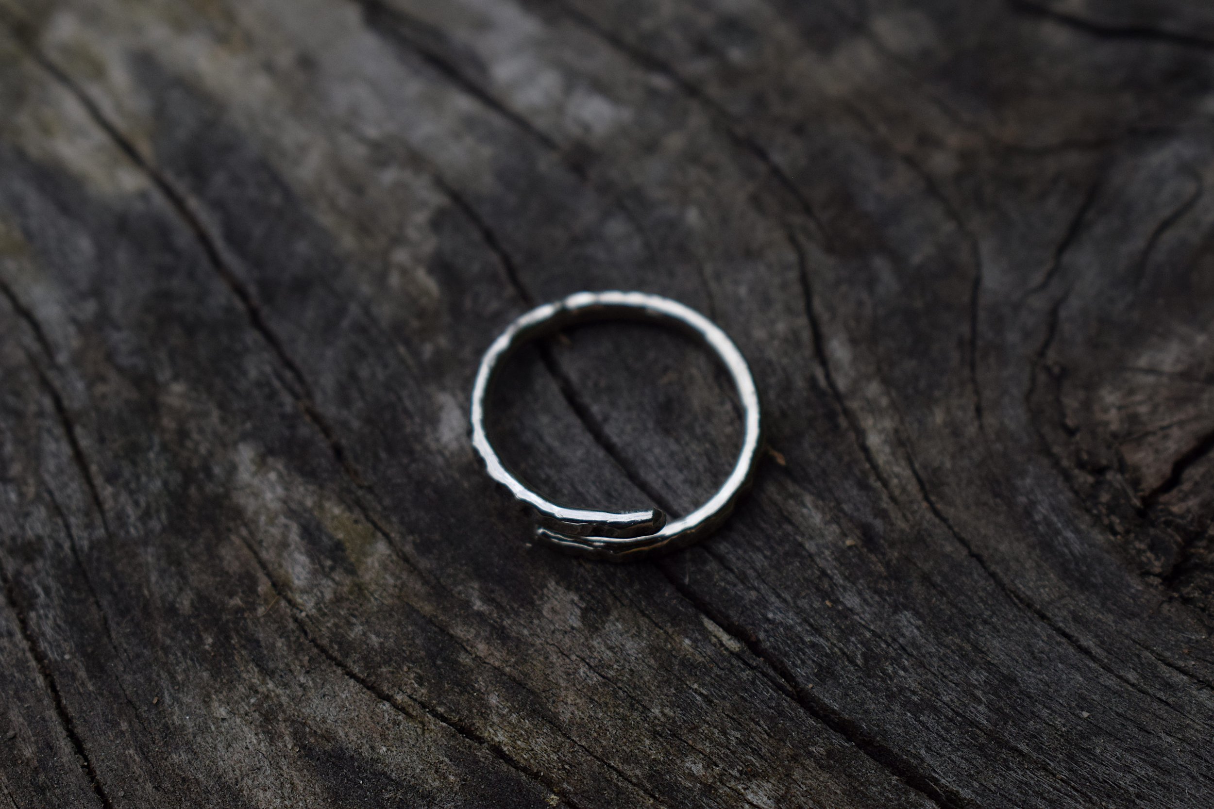 Silver ring, adjustable hammered band — Marvyn Eibner | Bladesmith ...
