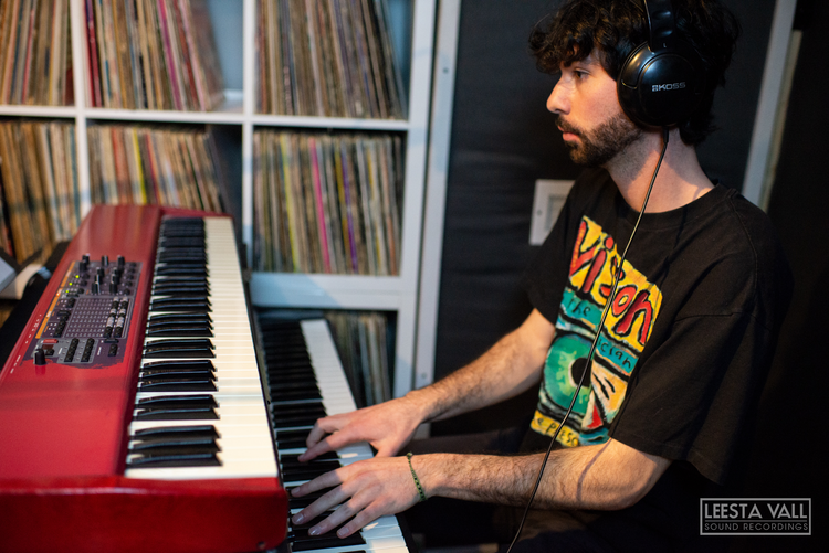 About — Gabriel Schillinger-Hyman Music