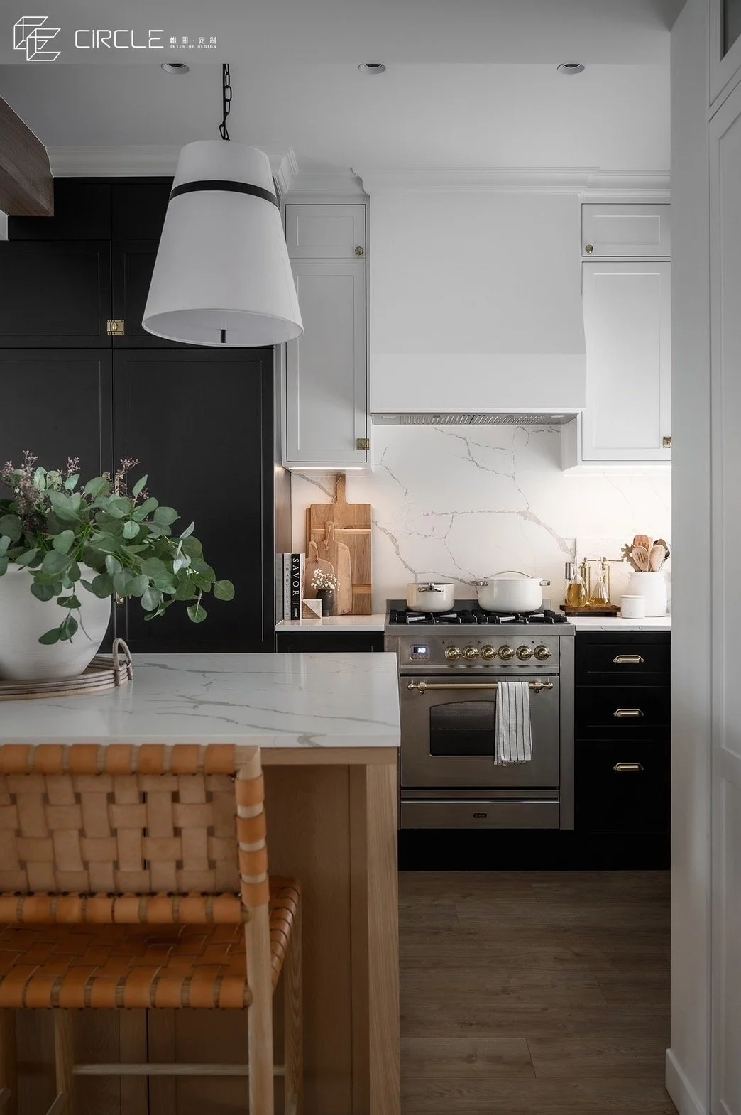 Calacatta Tree — Indigo Surfaces