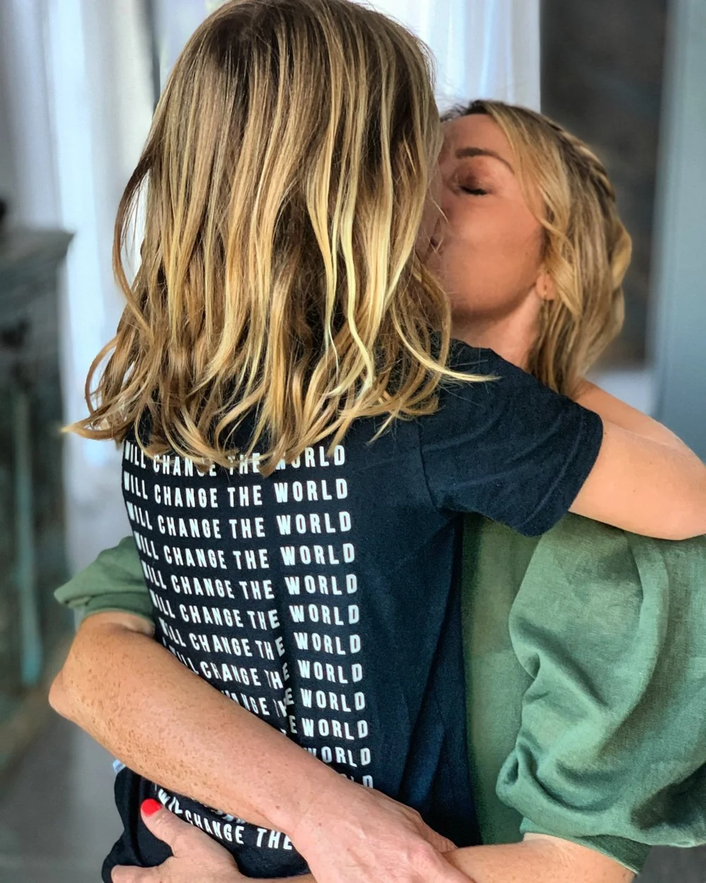 About Me — Lisa Strong