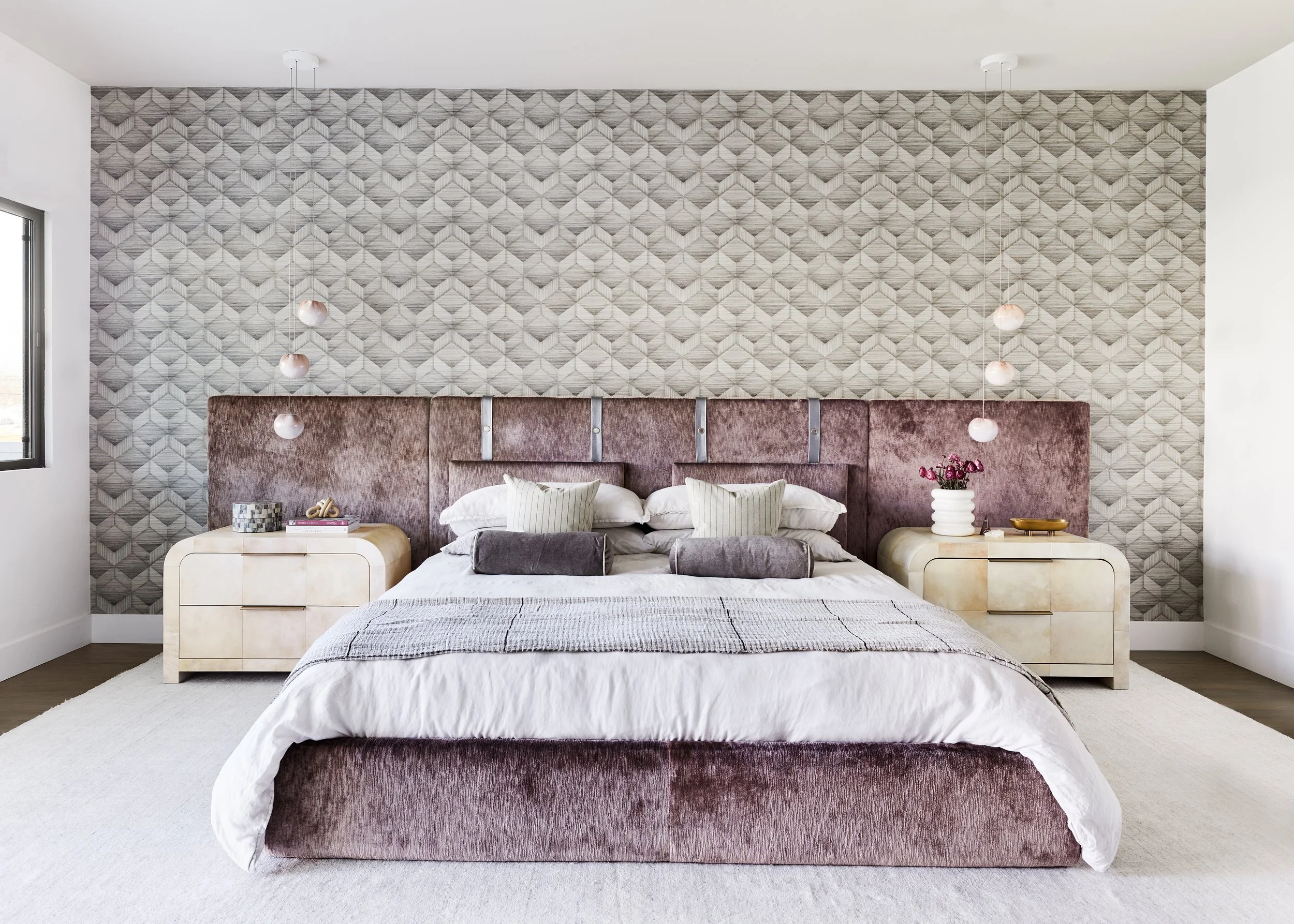 Black Lacquer Design | Endless interior delight.