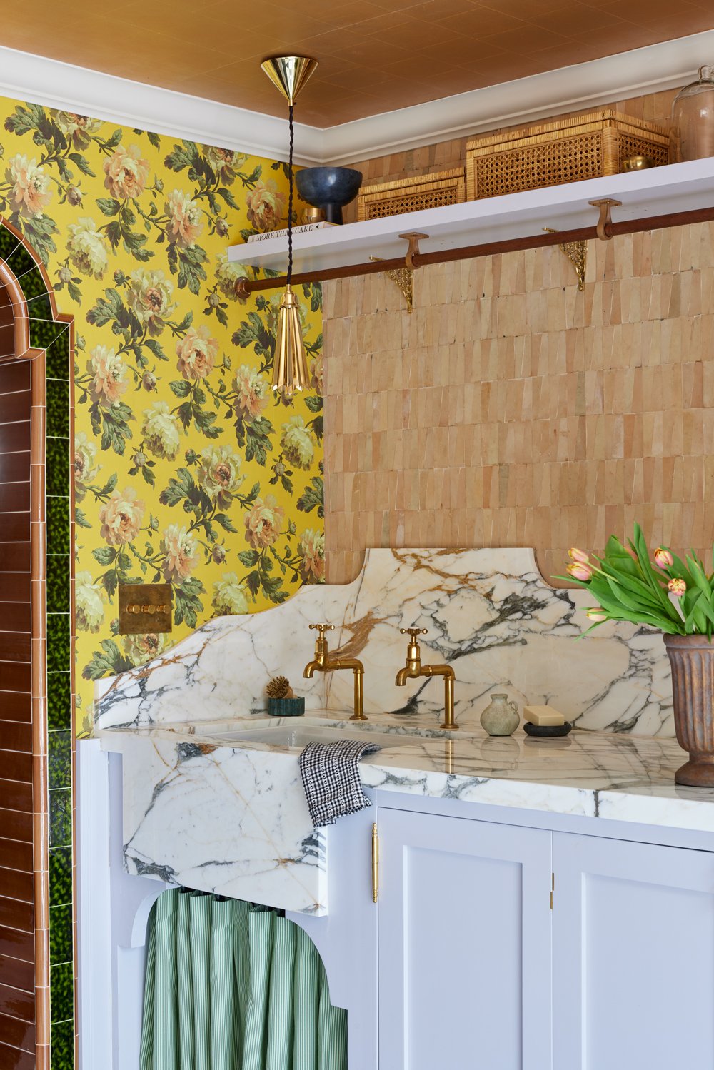 Black Lacquer Design | Endless interior delight. | LA + KC | Luxury ...