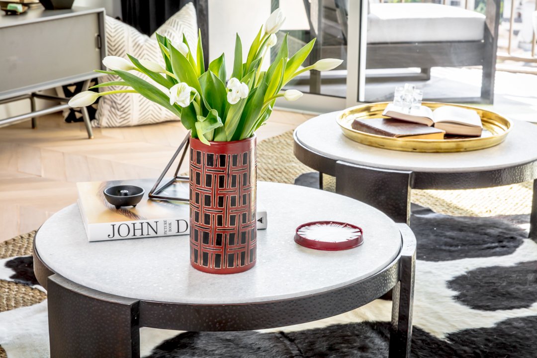 Century City High-Rise — Black Lacquer Design | Endless interior ...