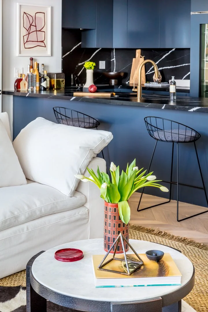 Century City High-Rise — Black Lacquer Design | Endless interior ...