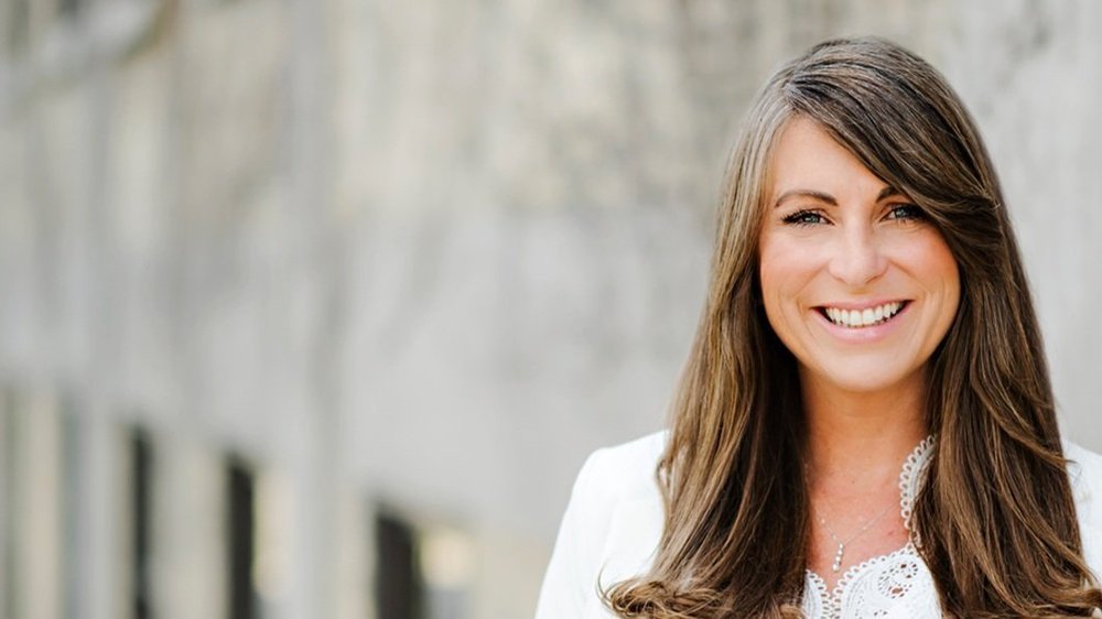 Jennifer Moss - Top-Rated Speaker, Author, and Journalist