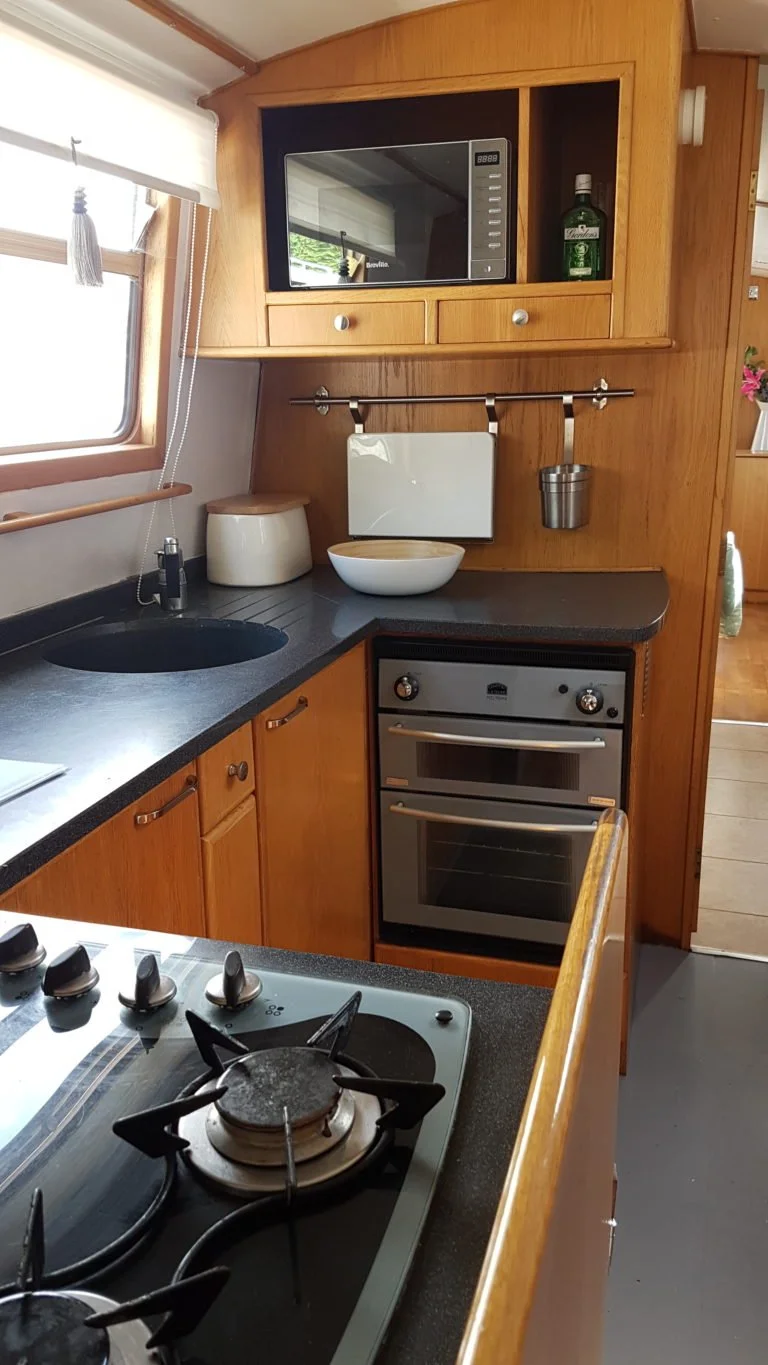The Laird — LONG TERM NARROWBOAT HIRE