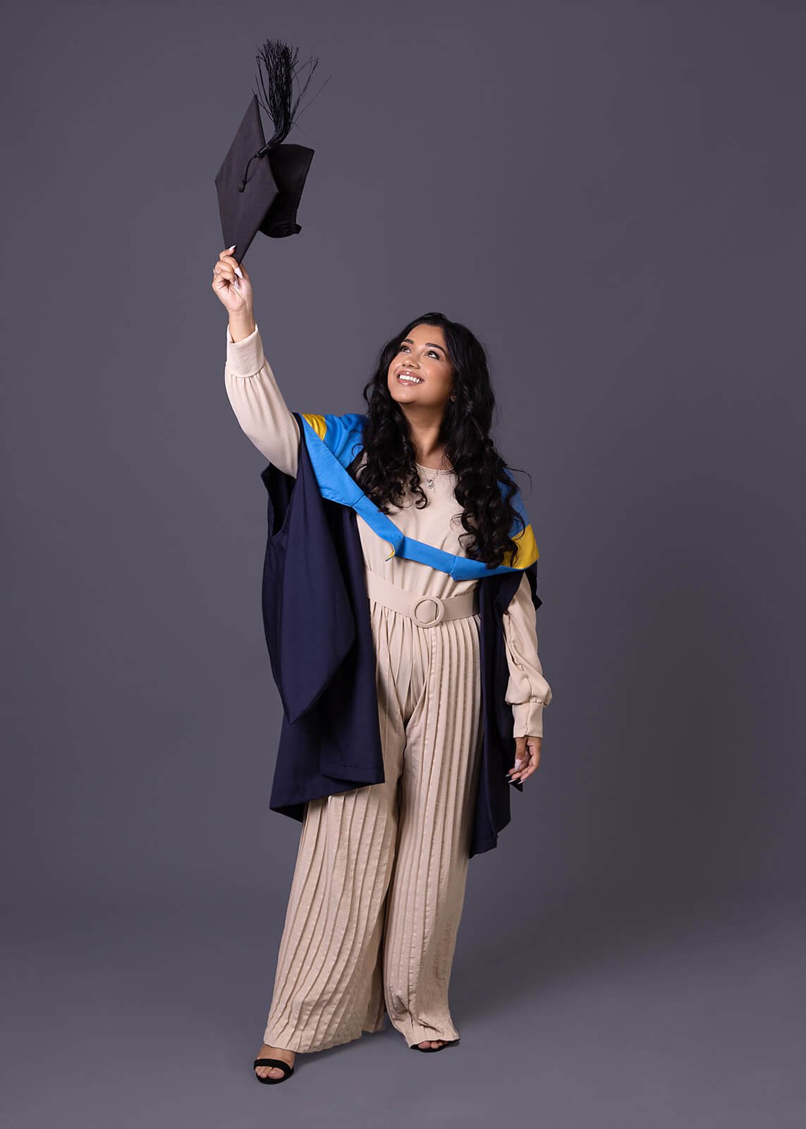 Is it Worth Getting Graduation Photos?