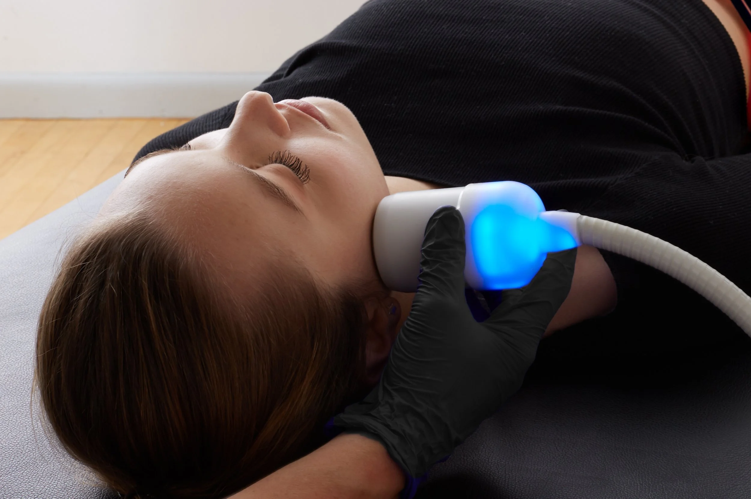 Lymphatic Drainage Facial in Miami - Cryo T-Shock — MyEMSHealth