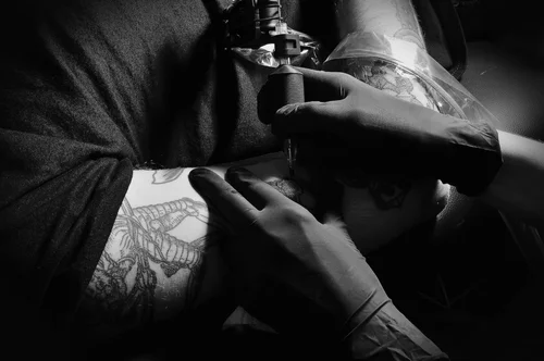 Black and White Traditional Tattoos: Bold, Iconic, and Timeless ...