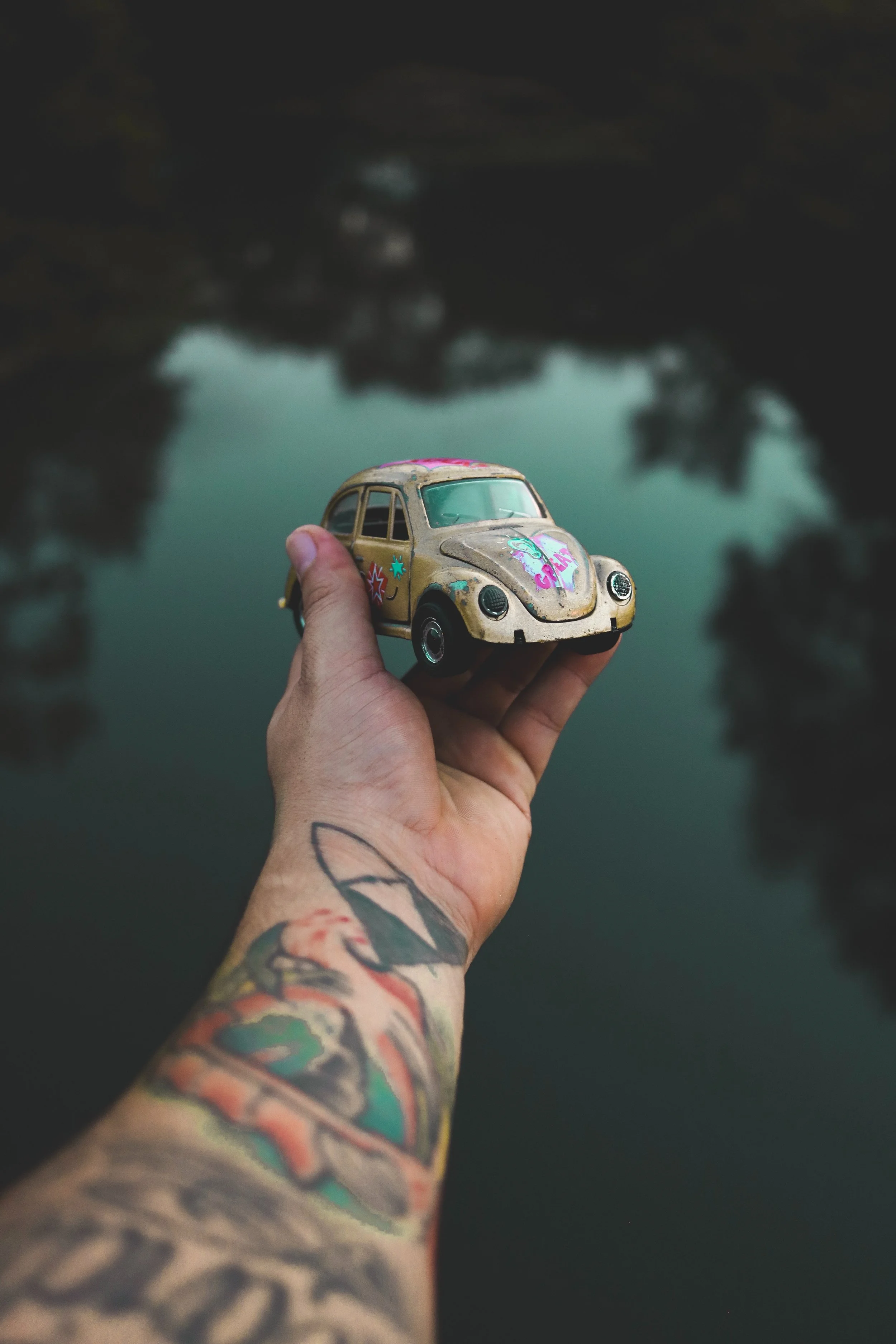 Why do color tattoos hurt more - Bronctattooaus.com