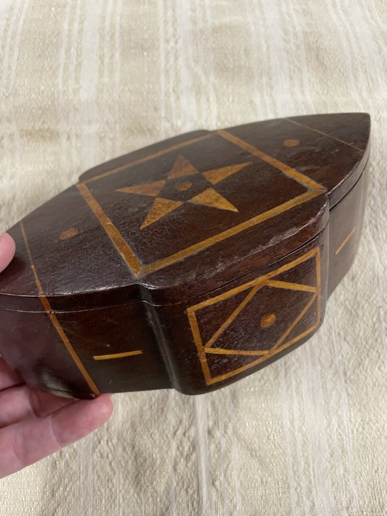 Australian colonial jarrah box — Lauder and Howard Australian colonial jarrah box — Lauder and Howard