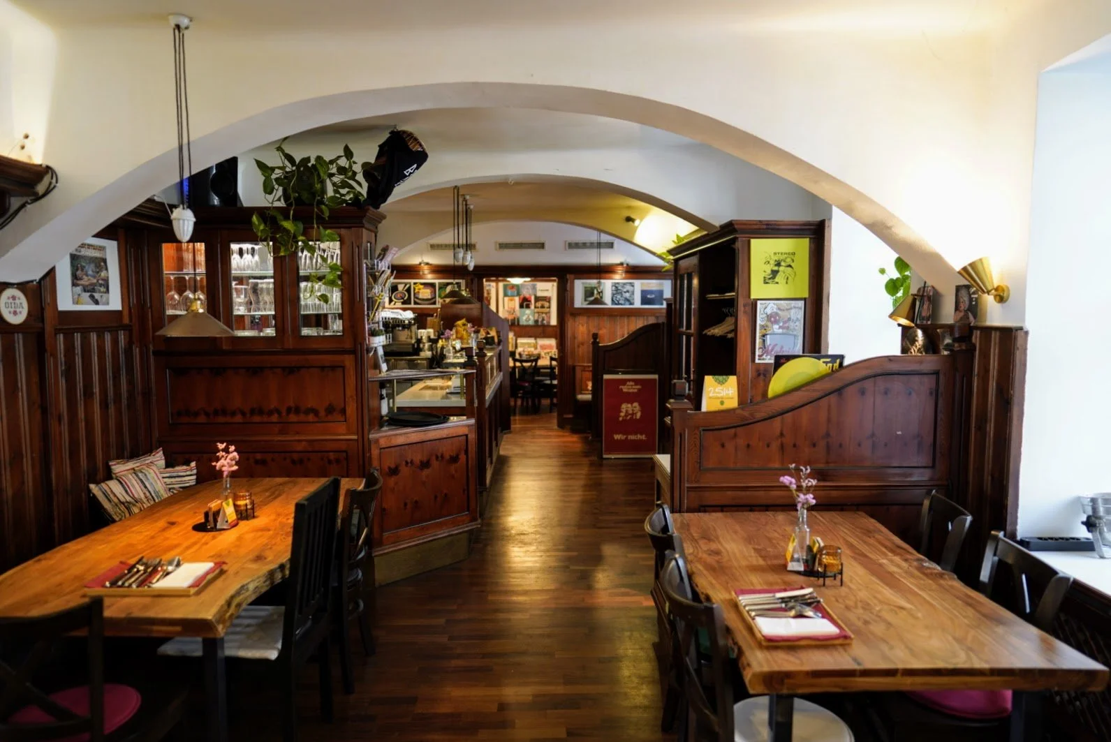 Beats and Beans - Wiener Küche, Restaurant und Vinyl in 1150 Wien