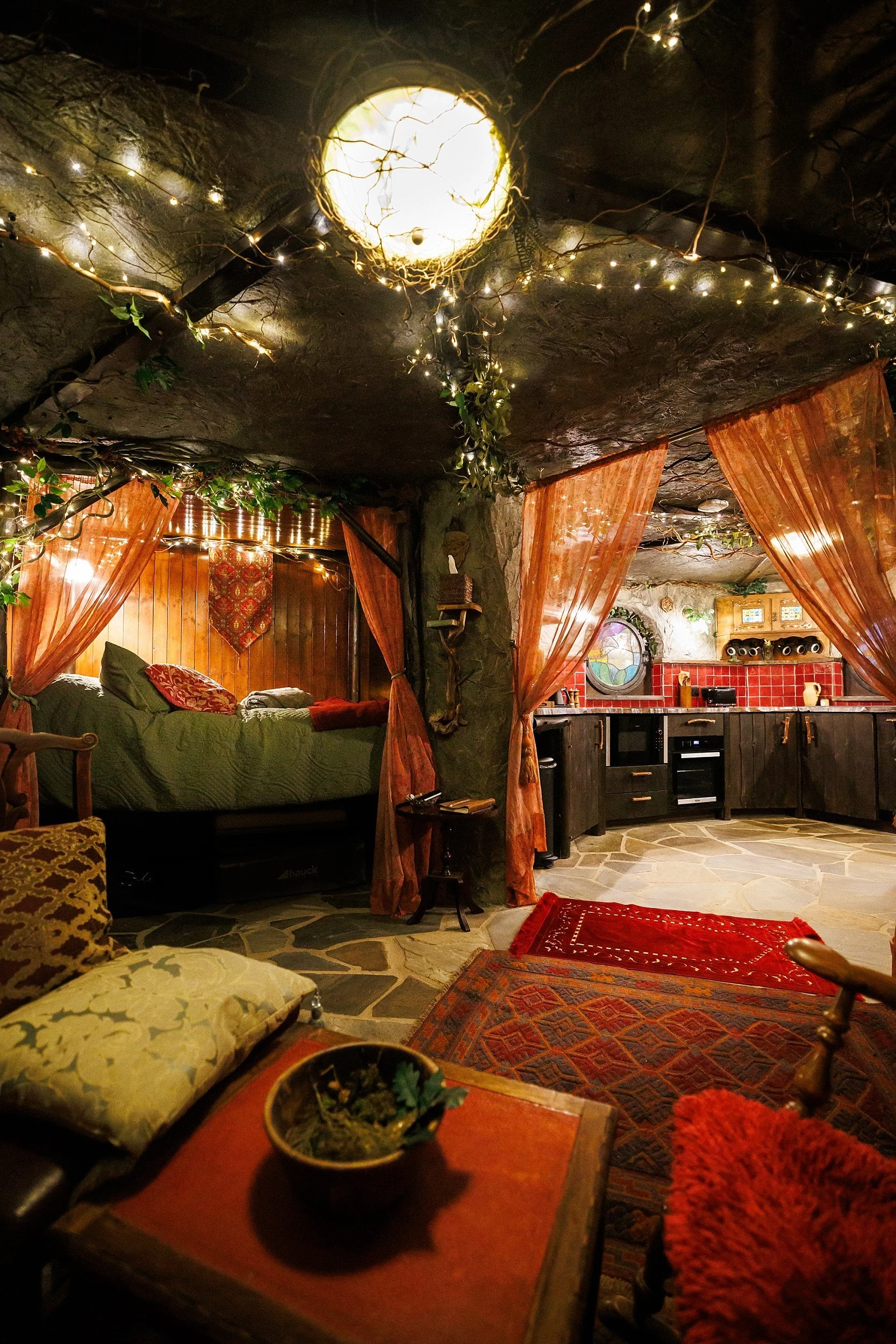 Photos for Narnia Treehouse, Oxford — RICHARD WAKEFIELD