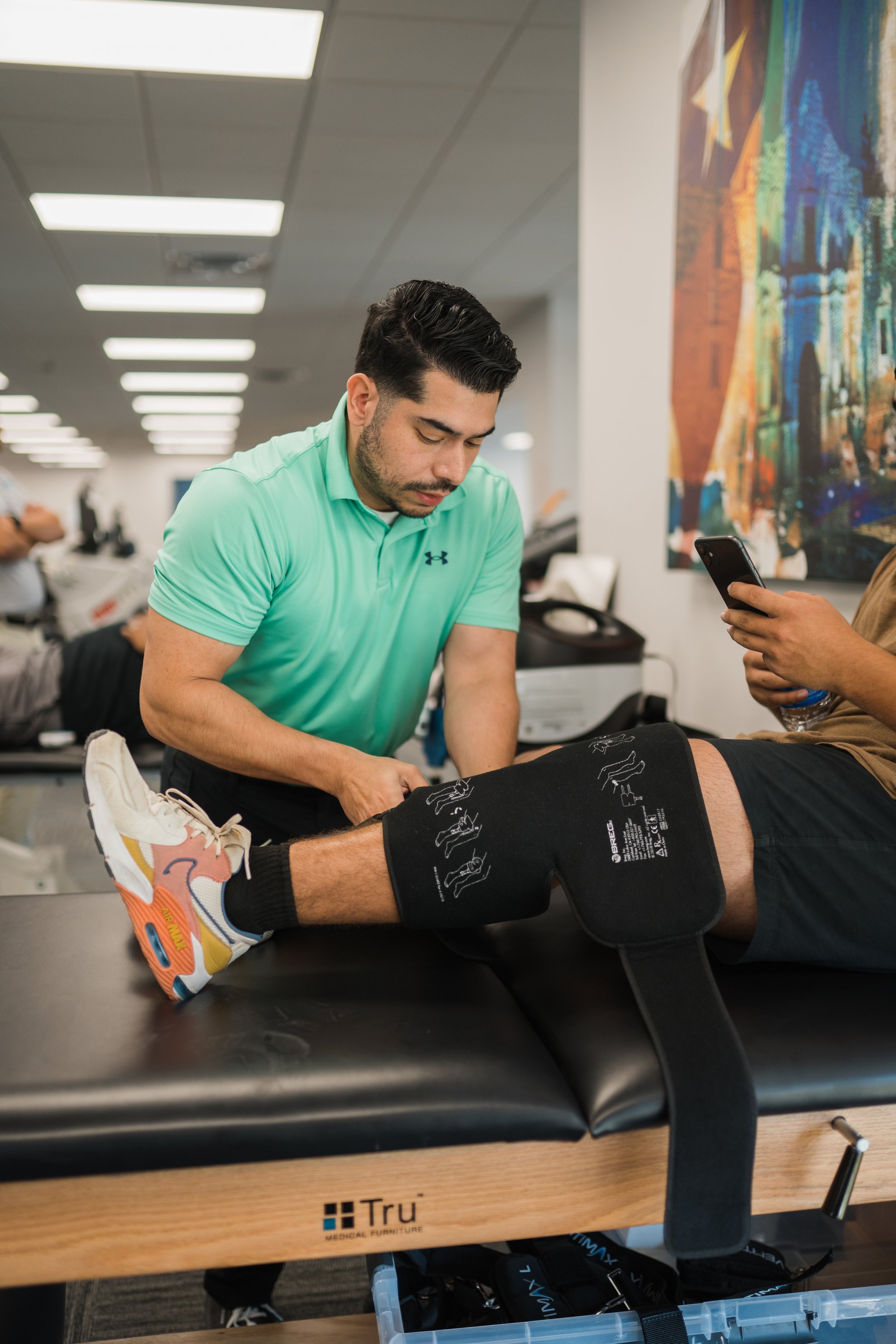 Quad Pain and Quad Strain in San Antonio — Advanced Rehab and Sports Center