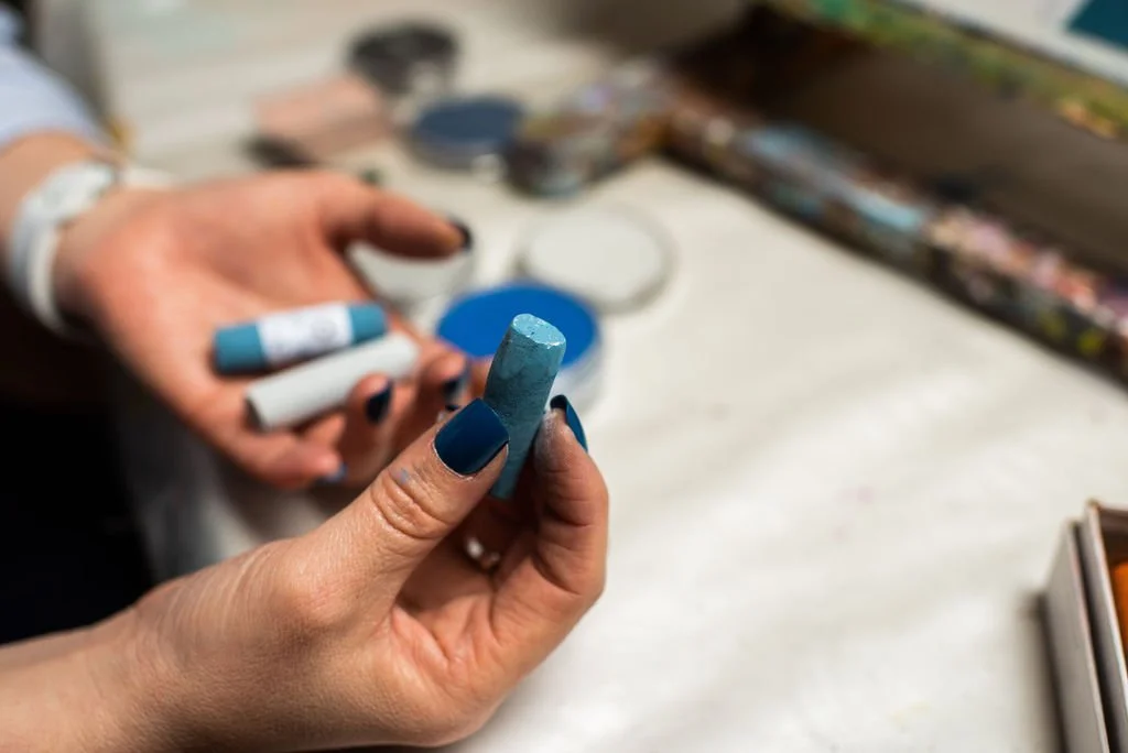 The creation of painting a Razorbill seabird — Karen Gourley Bird and ...