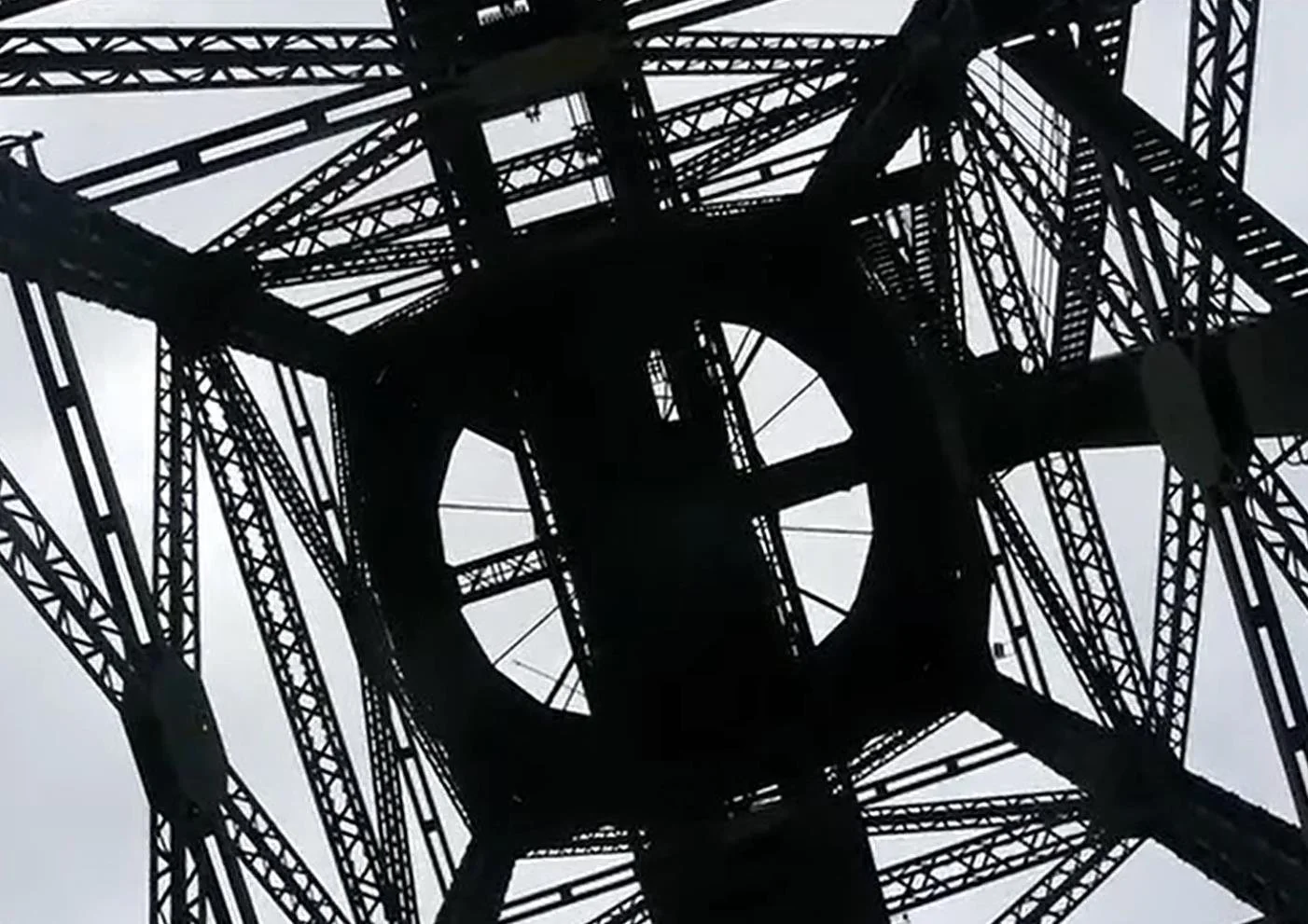 SILENT ECHOES : FINNIESTON CRANE — Sébastien Jouan