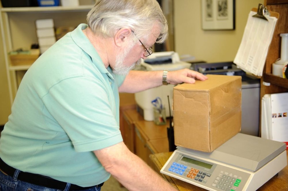 How To Weigh Measure And Package A Parcel Correctly — World Options ...