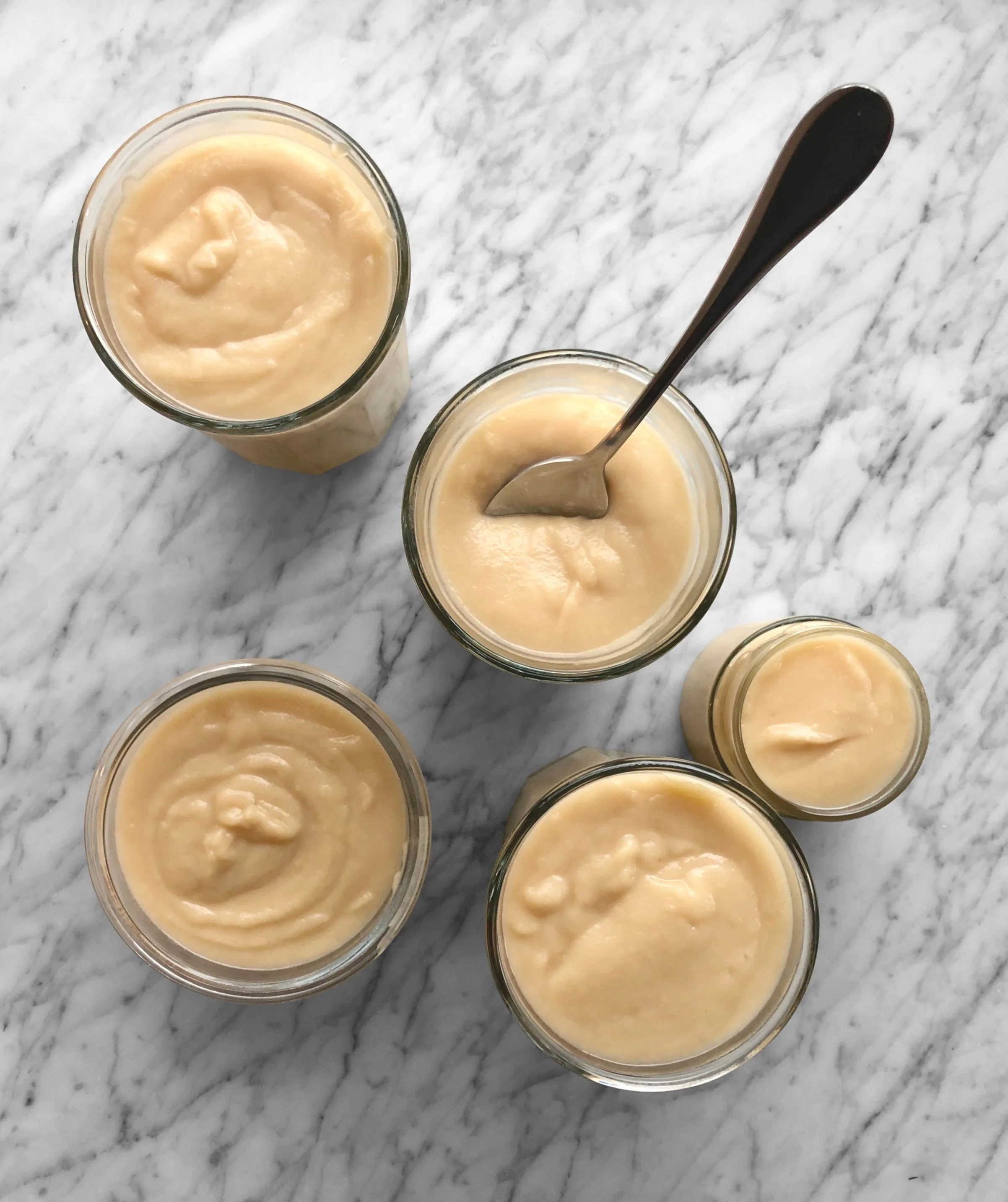 Cheesecake classique, spéculoos et purée de pomme — JM_cuisine par Jonathan Michaud