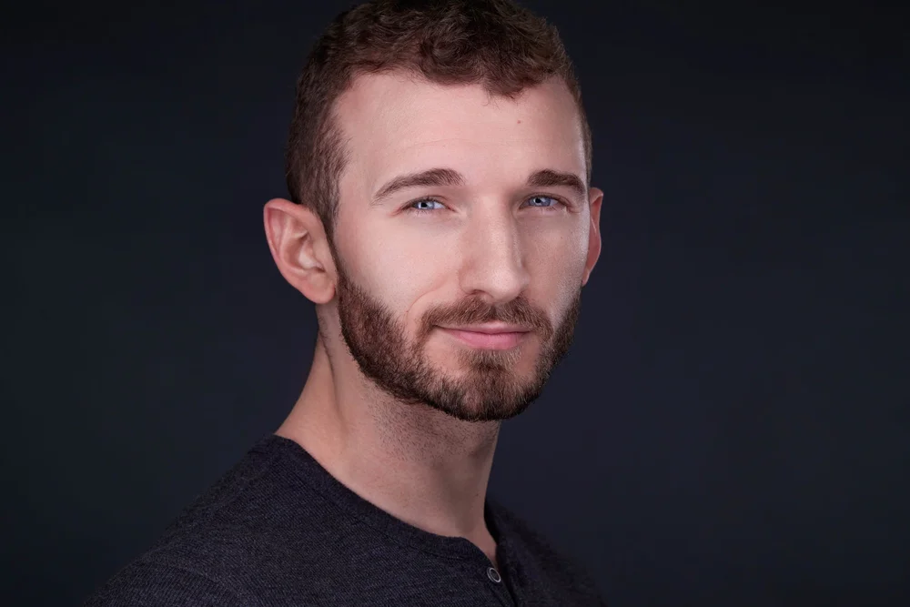 Stand Out on LinkedIn – Professional Headshots in Rolling Meadows