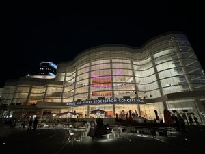 Segerstrom Center for the Arts in Costa Mesa, CA — Orange County ...