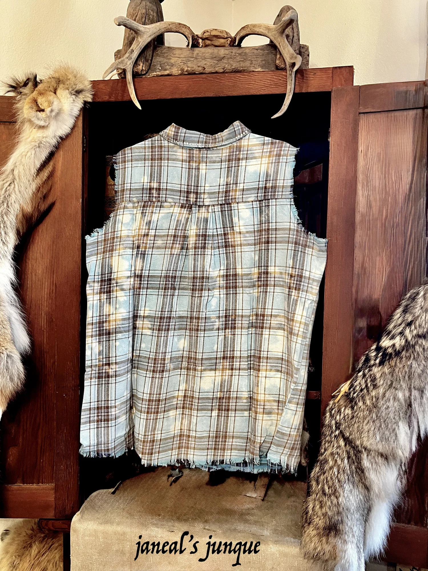 Shop — Janeal's Junque