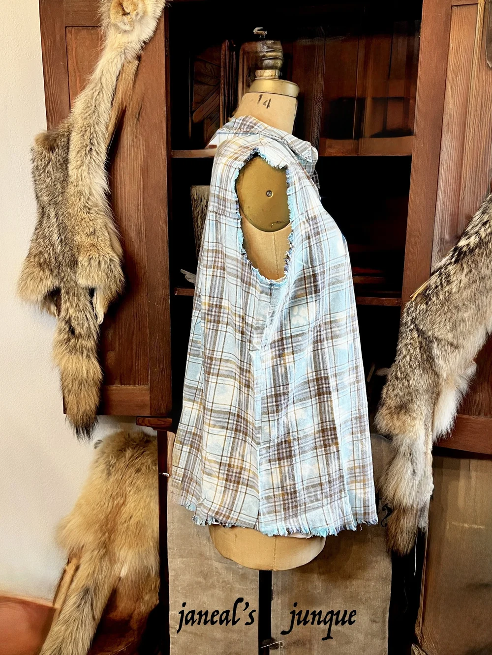 Shop — Janeal's Junque