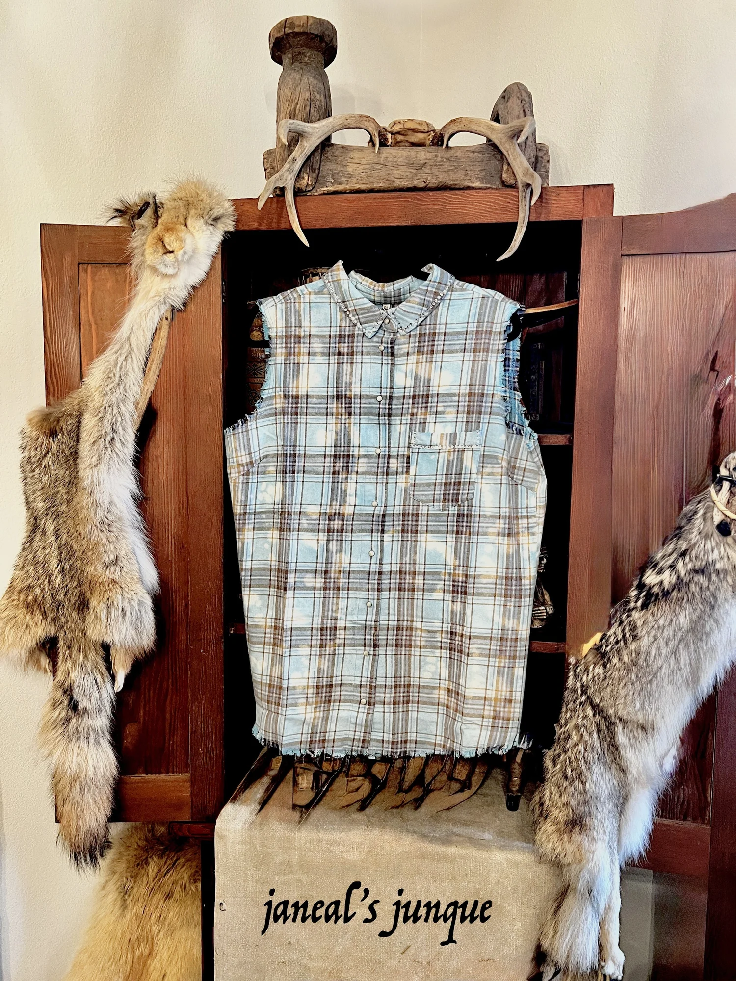 Shop — Janeal's Junque