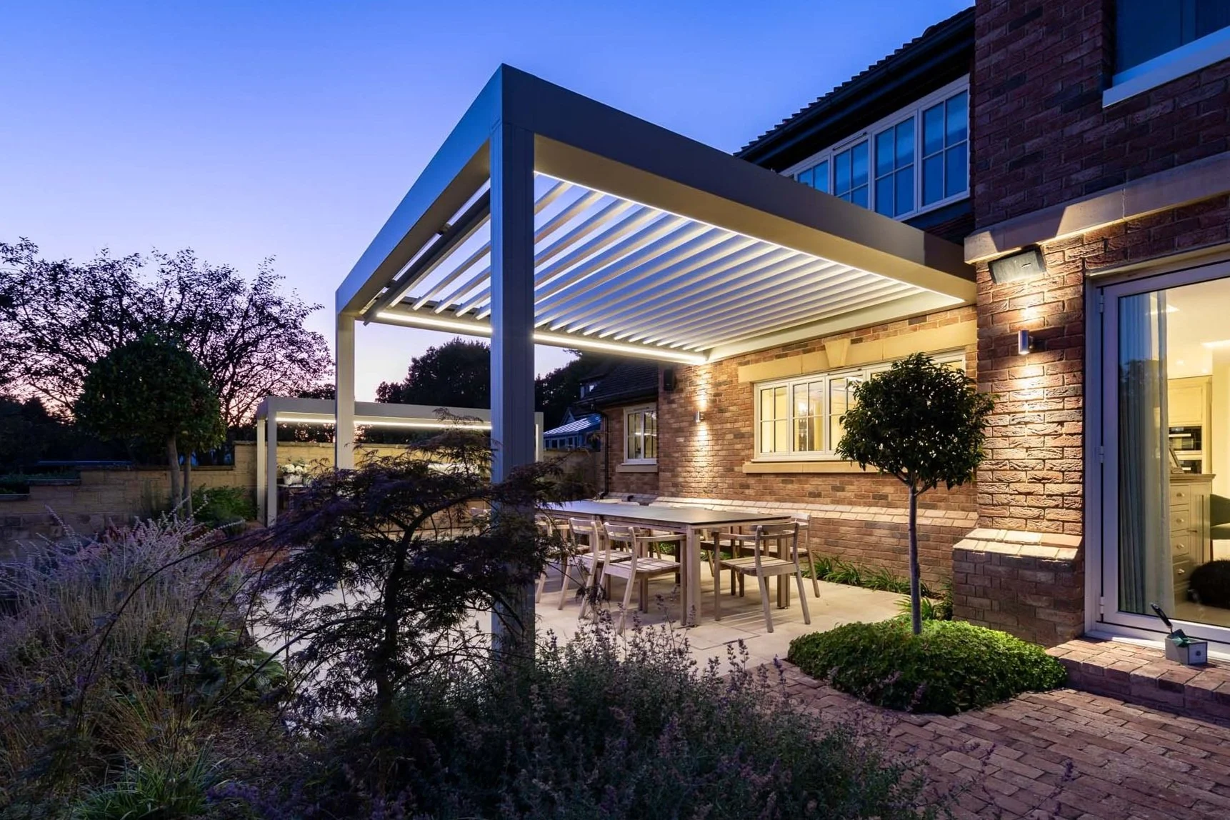 Awnings | Retractable Canopies | Parasols Shade Zone