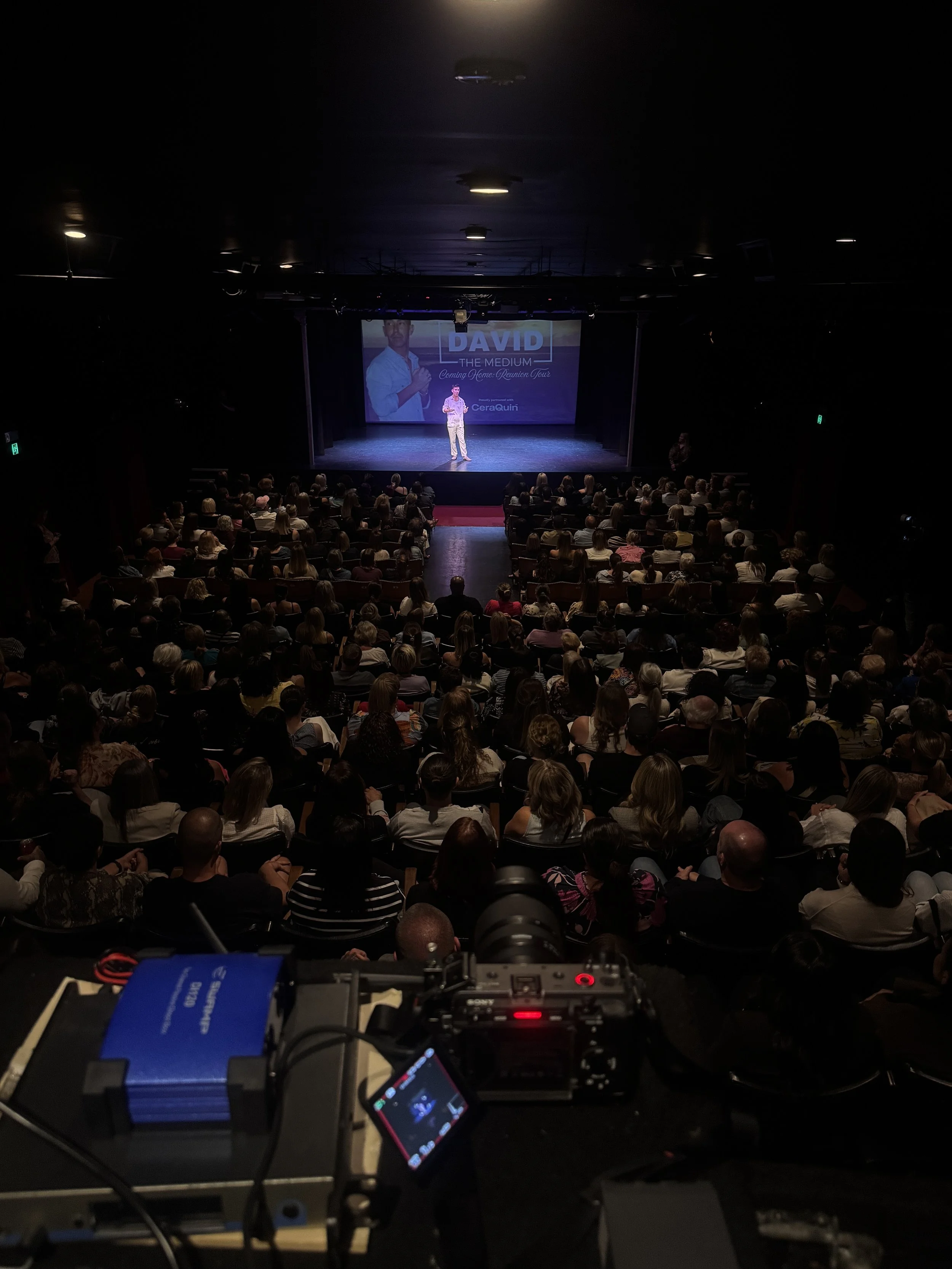 LIVE TOUR — DAVID THE MEDIUM