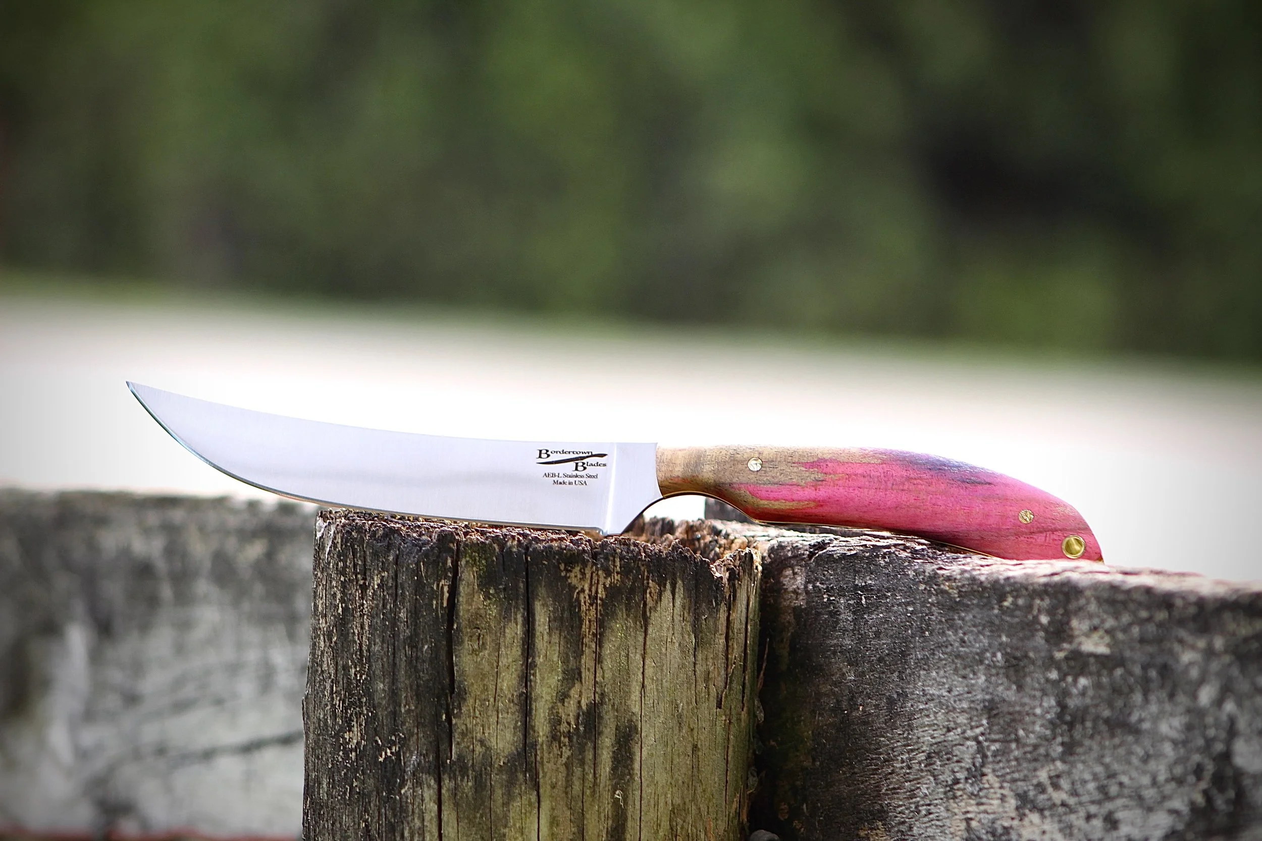 Storefront — BORDERTOWN BLADES