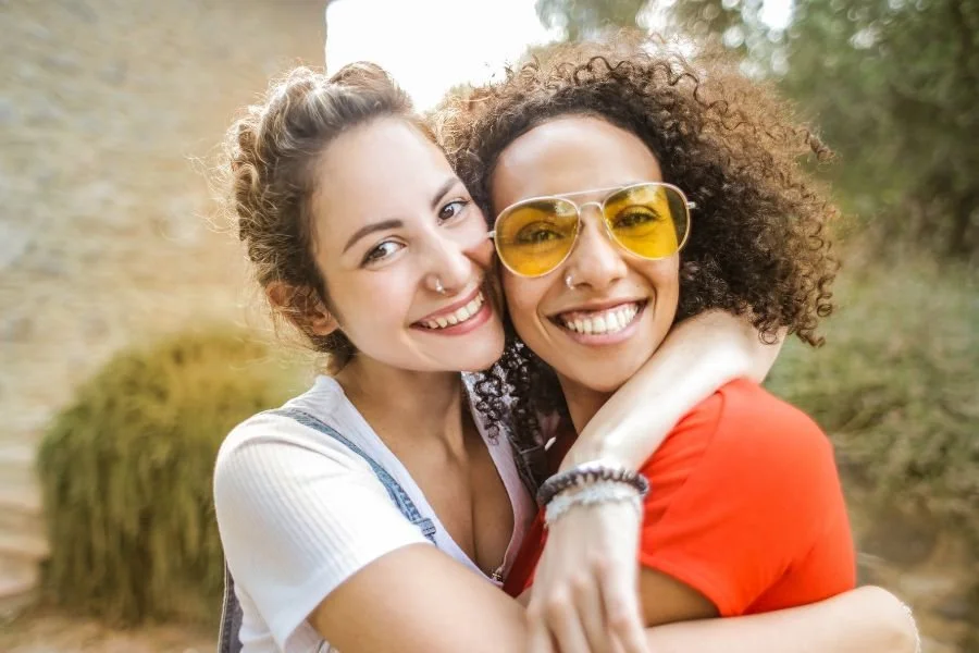 60 WAYS TO BE A SUPPORTIVE FRIEND — friendship with intention