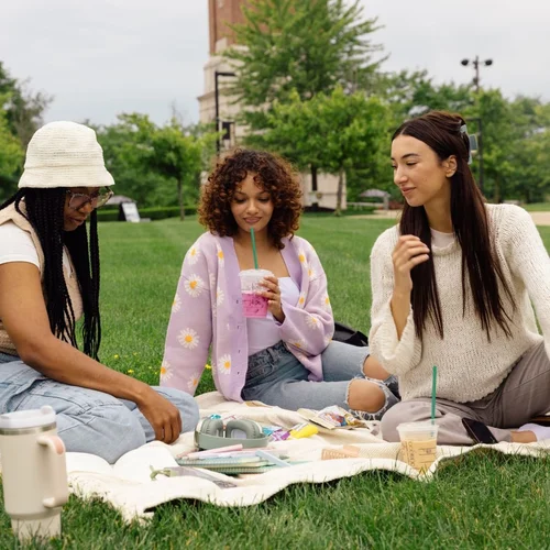 SUMMER BUCKET LIST: 13 THINGS TO DO WITH FRIENDS — friendship with ...