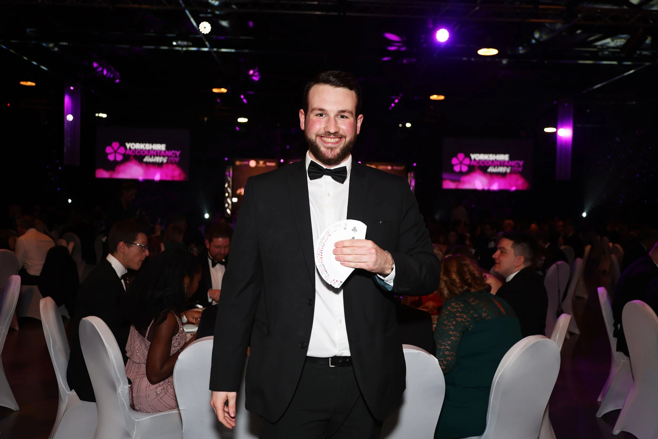 Revilo Twist Magic | Magician For Hire UK | Corporate Event Magician ...